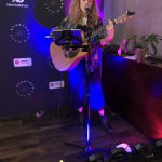 Kelly Barnes | Solo Singer Guitarist London | Alive Network