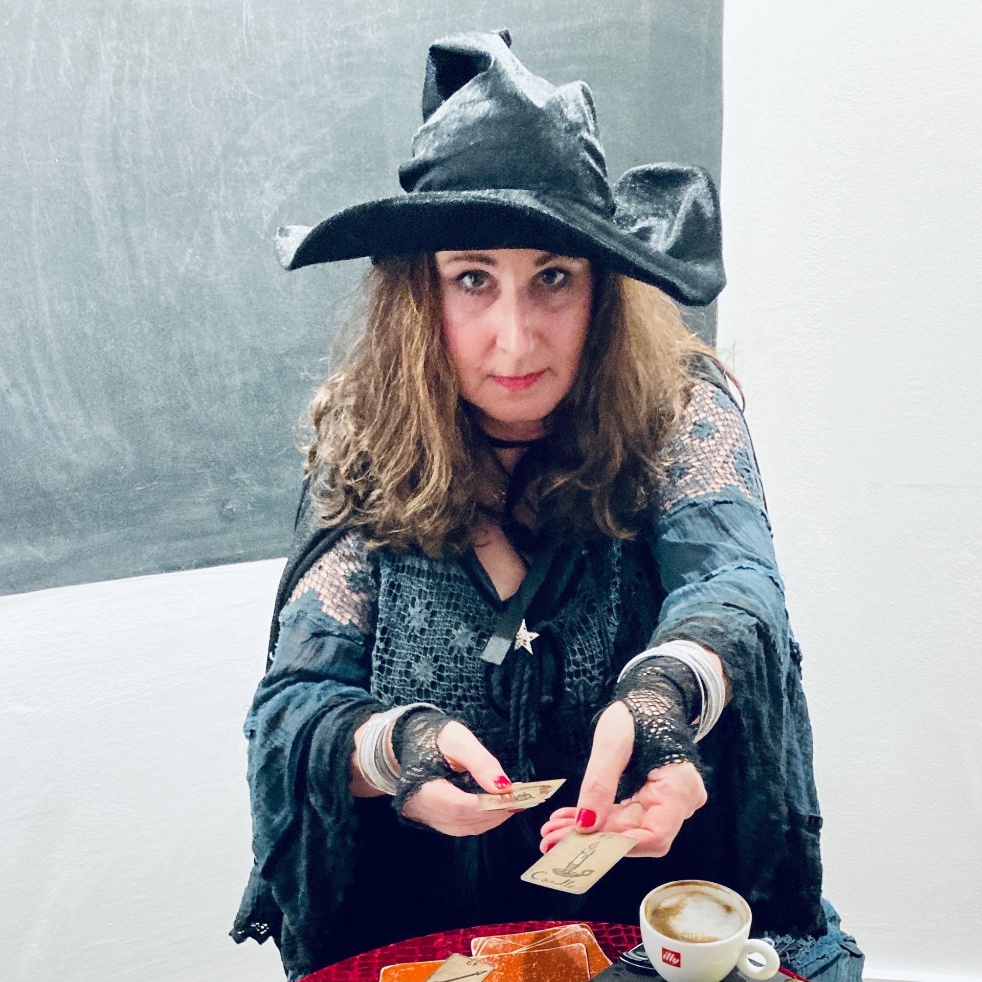 Fun Fortune Teller | Street Entertainer London | Alive Network