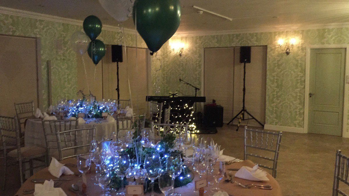 Tim James | Singer-Pianist Staines, Surrey | Alive Network