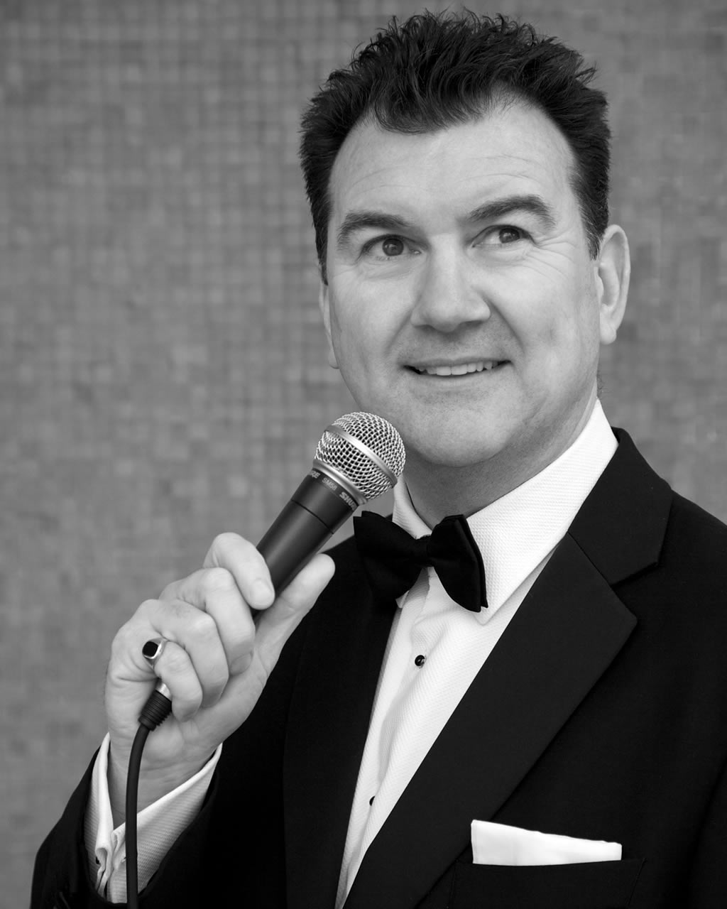 Aiden Kent | Rat Pack & Swing Singer Kent | Alive Network