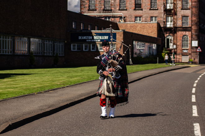 James The Piper | Bagpipe Player Stirling | Alive Network