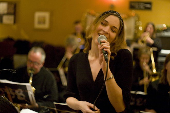 Gabrielle Ghray | Female Jazz Singer London | Alive Network