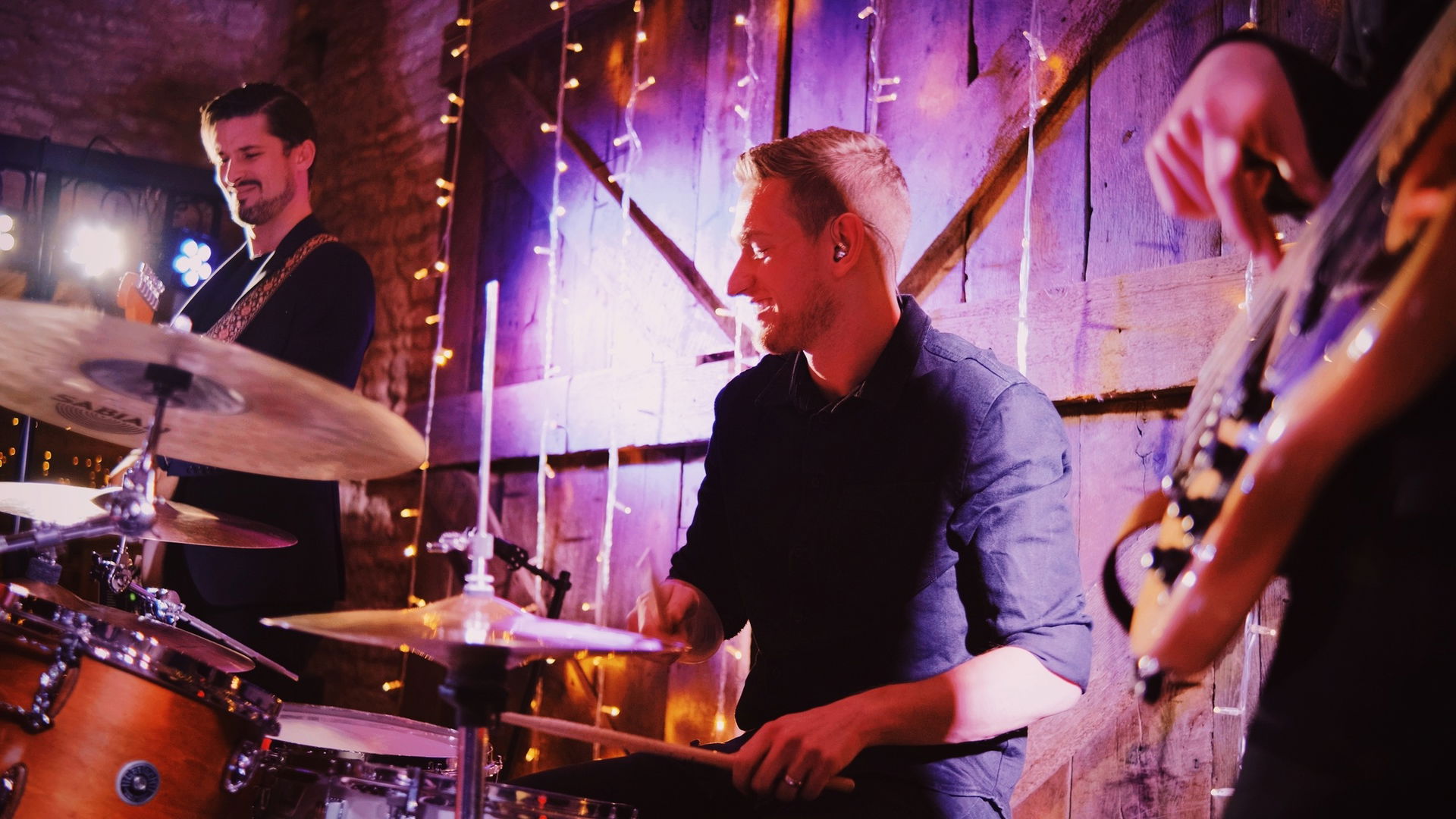 KickBack | Rock and Pop Function Band London | Alive Network