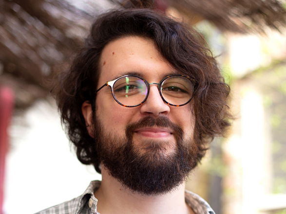 Sebastian James | Singer Guitarist Cheshire | Alive Network