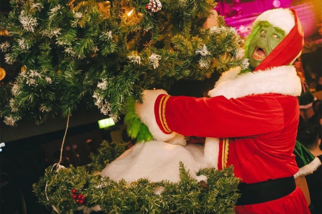 The Green Grinch | Christmas Entertainer Kent | Alive Network