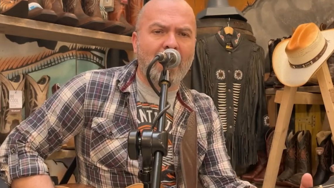 Acoustic Gareth | Singer Guitarist Lancashire | Alive Network