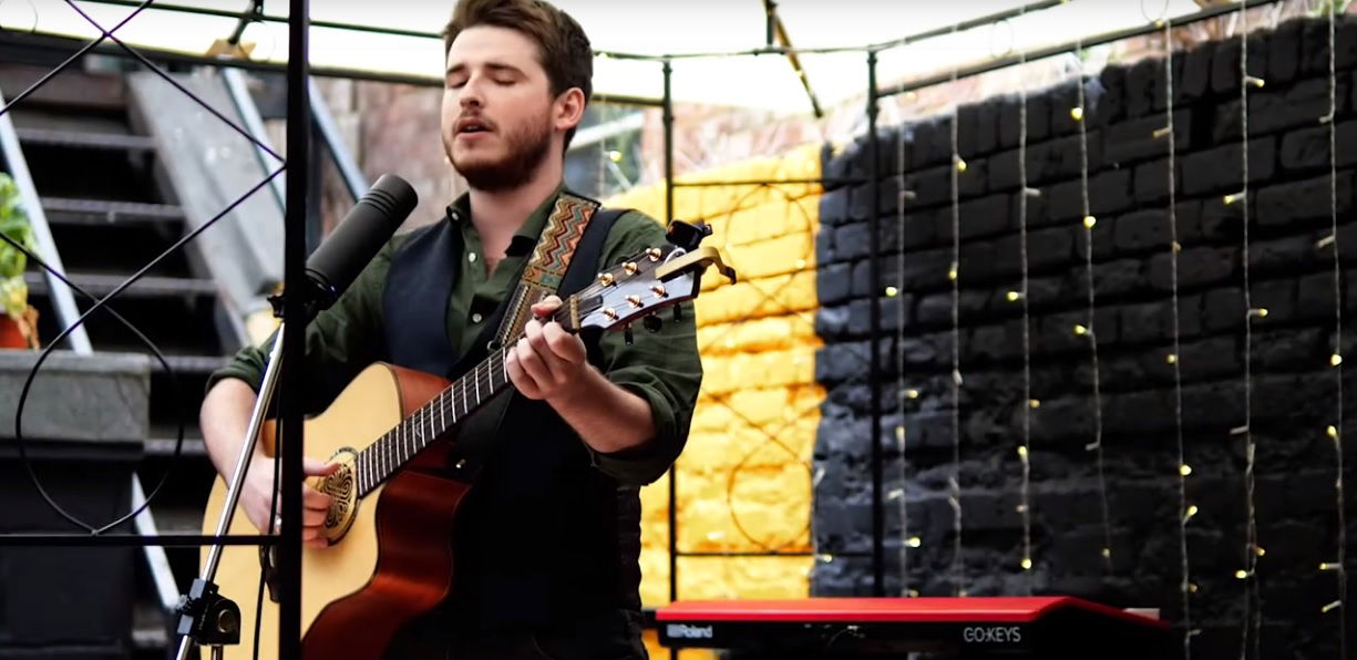 Tom Charles | Singer Guitarist London | Alive Network