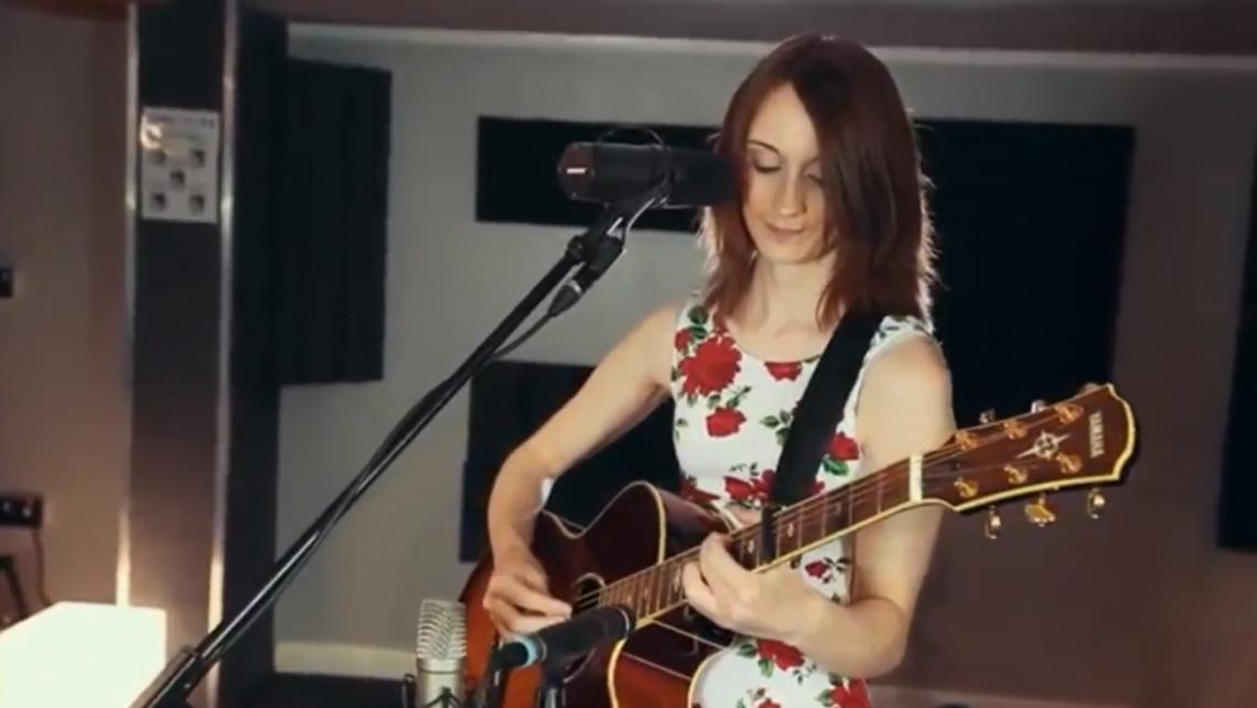 Steph | Singer Guitarist West Yorkshire | Alive Network
