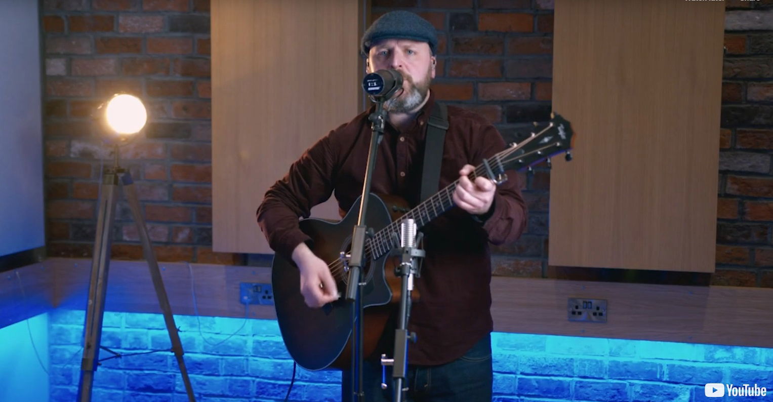 Jukebox Danny | Singer Guitarist Staffordshire | Alive Network