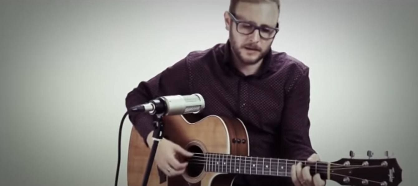 Danny James | Solo singer/guitarist South Yorkshire | Alive Network