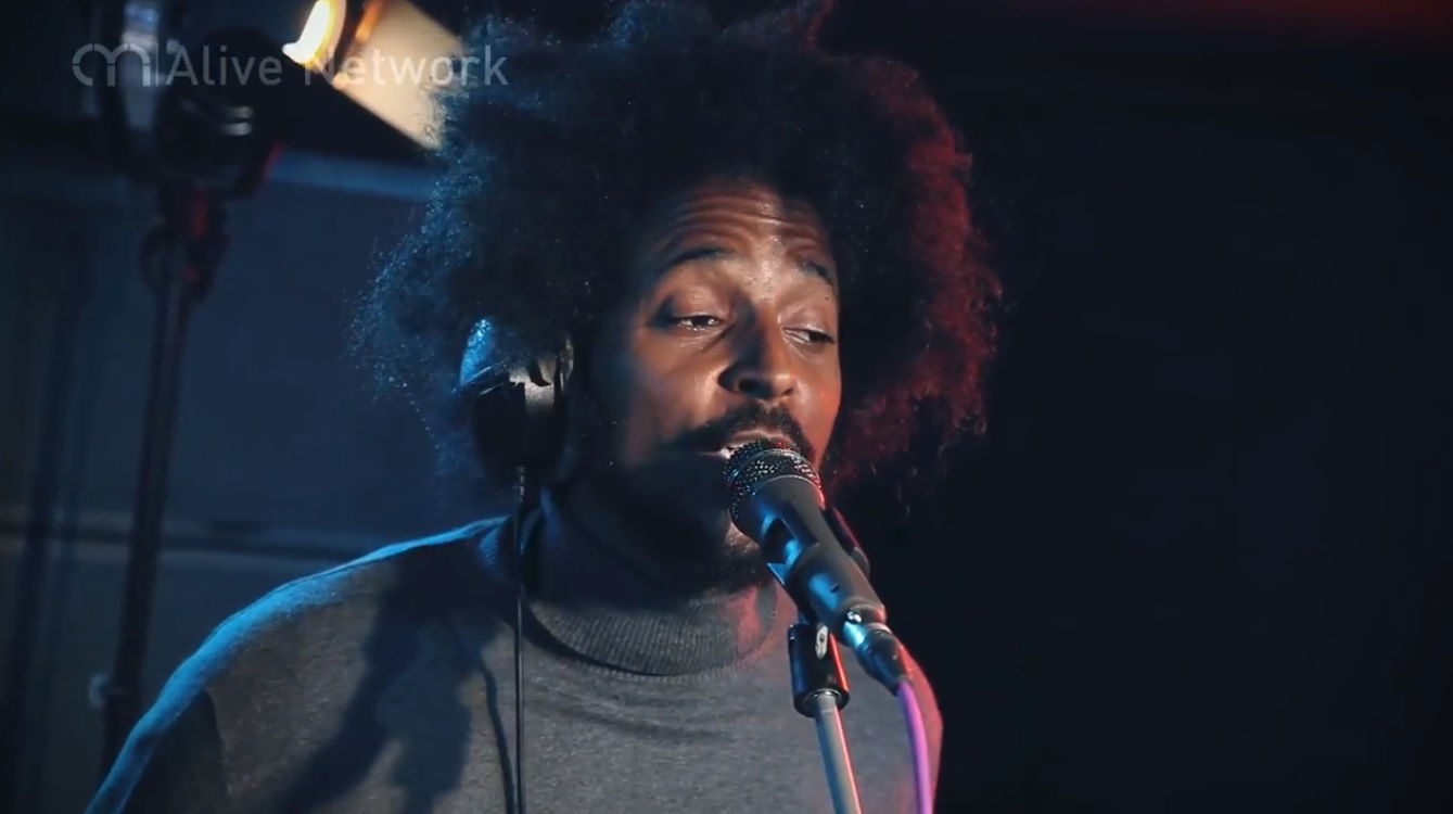 Electric Groove | Rock and Pop Function Band London | Alive Network