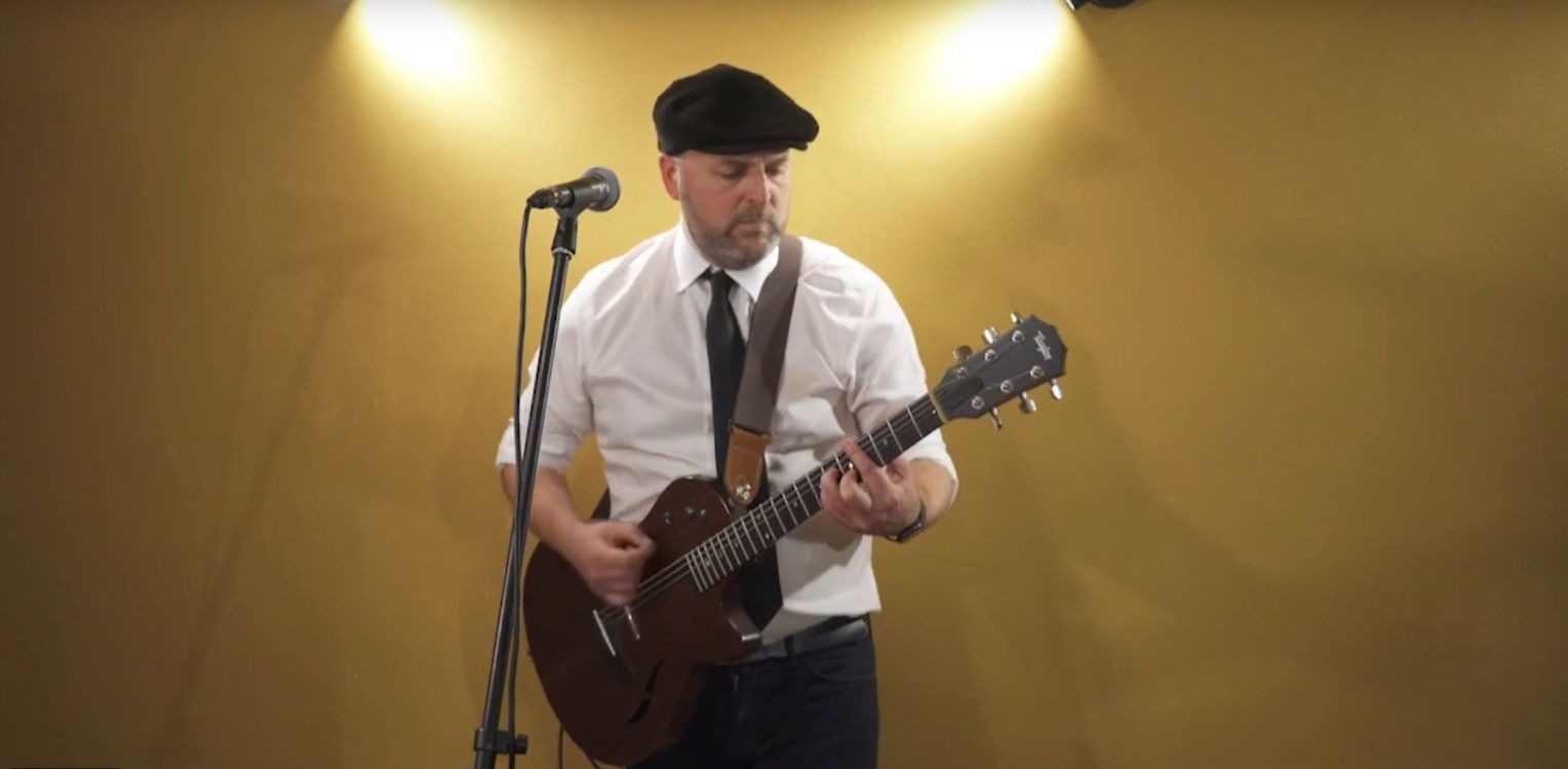 Jukebox Danny | Singer Guitarist Staffordshire | Alive Network