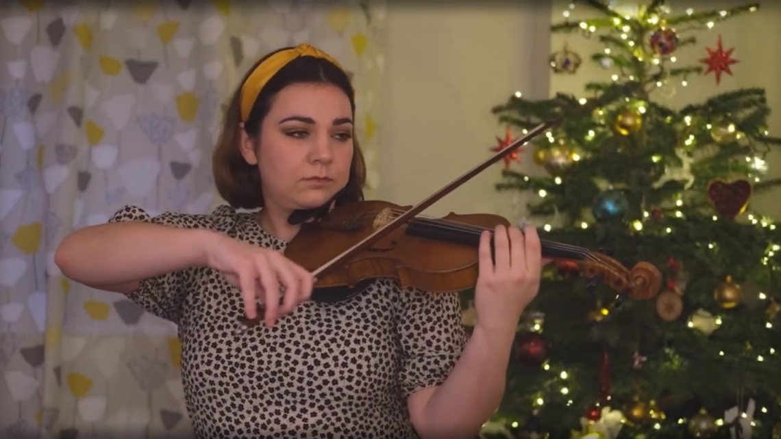 Violinist Hannah | Solo Violinist London | Alive Network