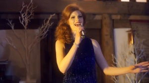 Hayley Louise | Solo Classical Soprano Singer Surrey | Alive Network