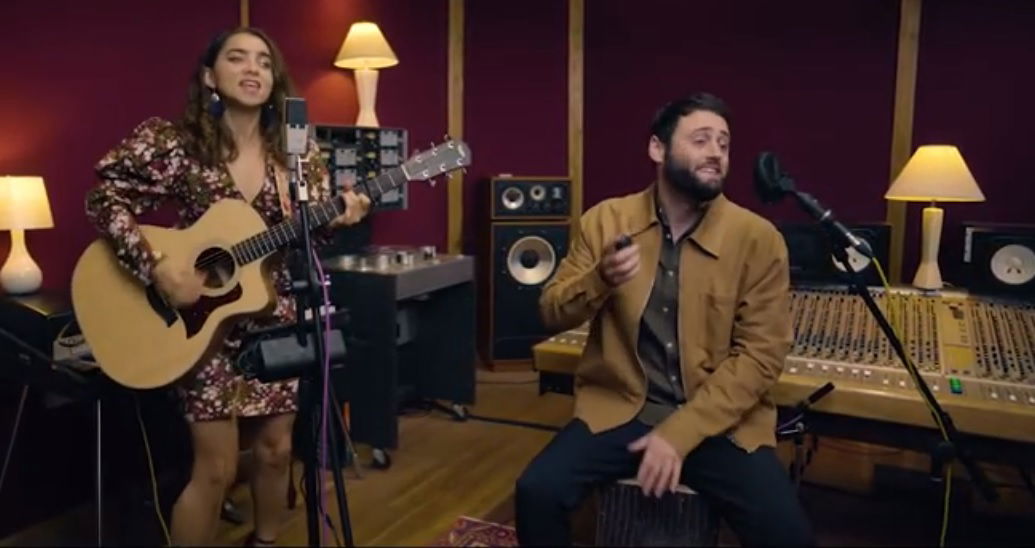 Isla | Solo Singer/ Guitarist London | Alive Network