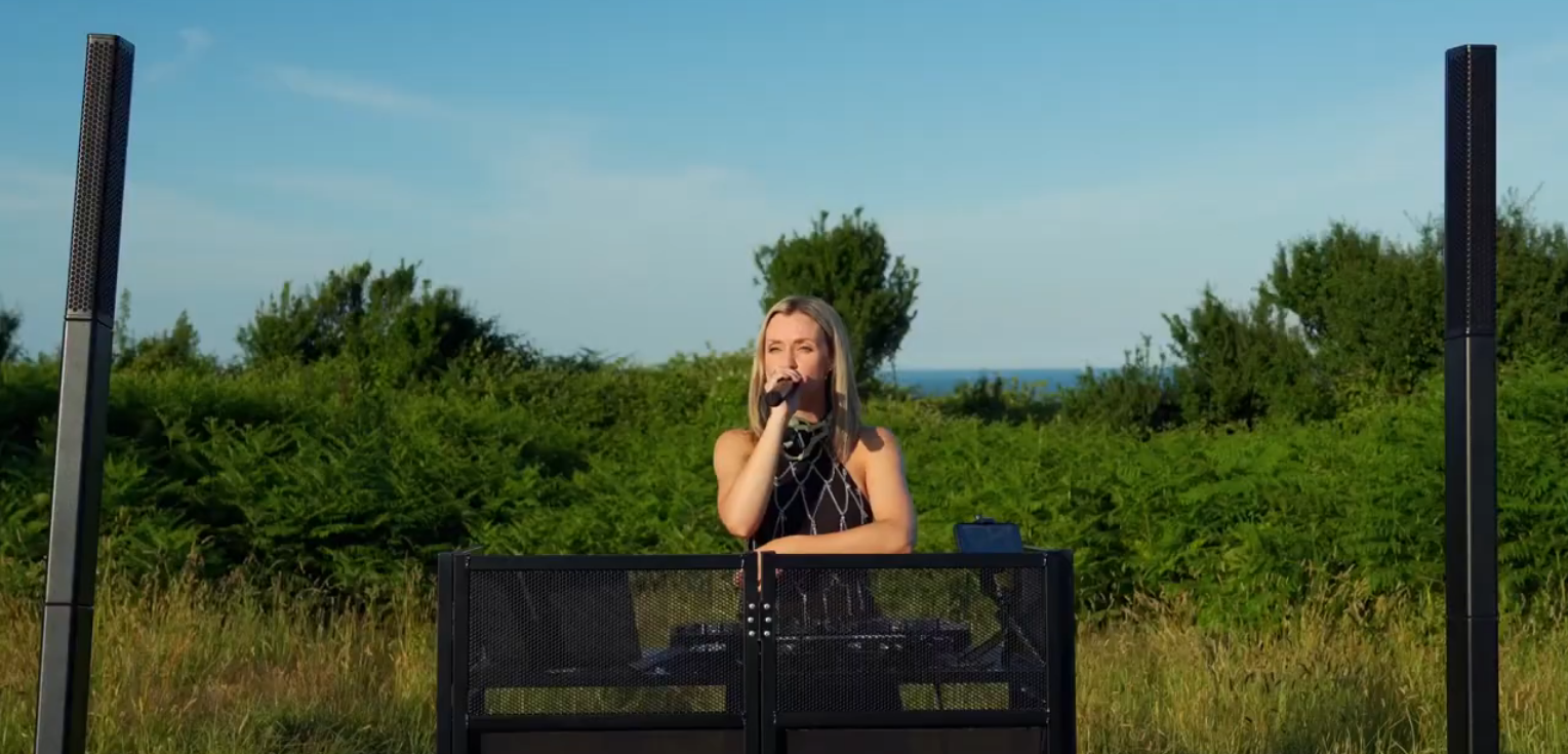 Singer DJ Jodie | Singer and DJ Torquay, Devon | Alive Network