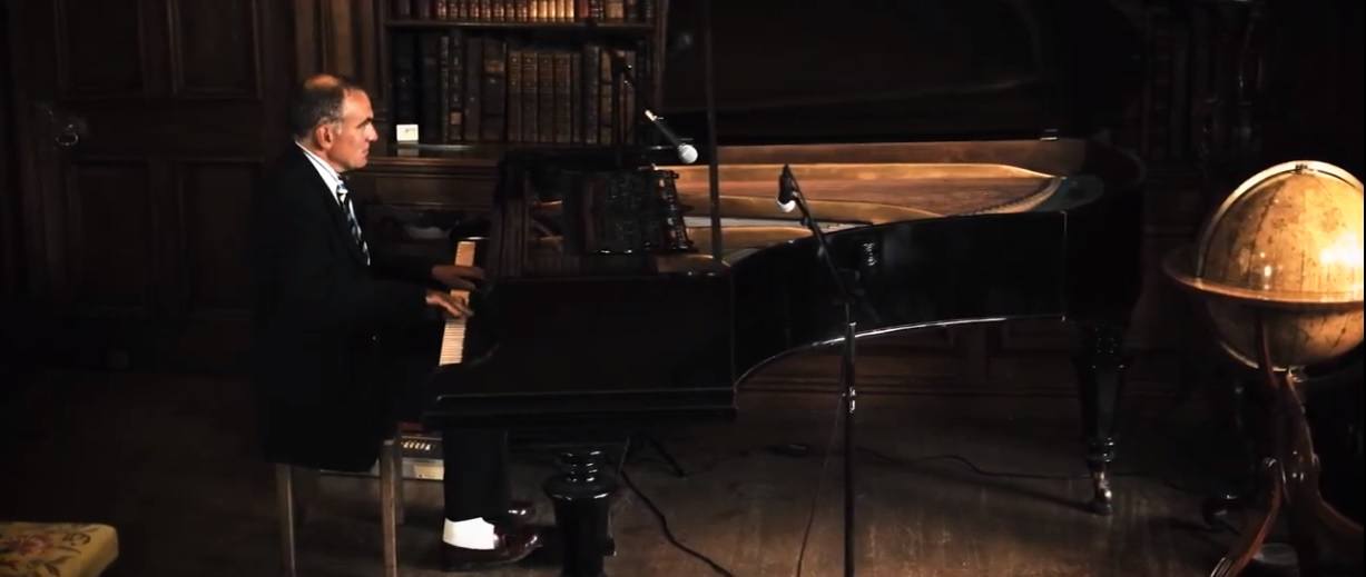 Johnny Fingers | Pianist Newquay, Cornwall | Alive Network