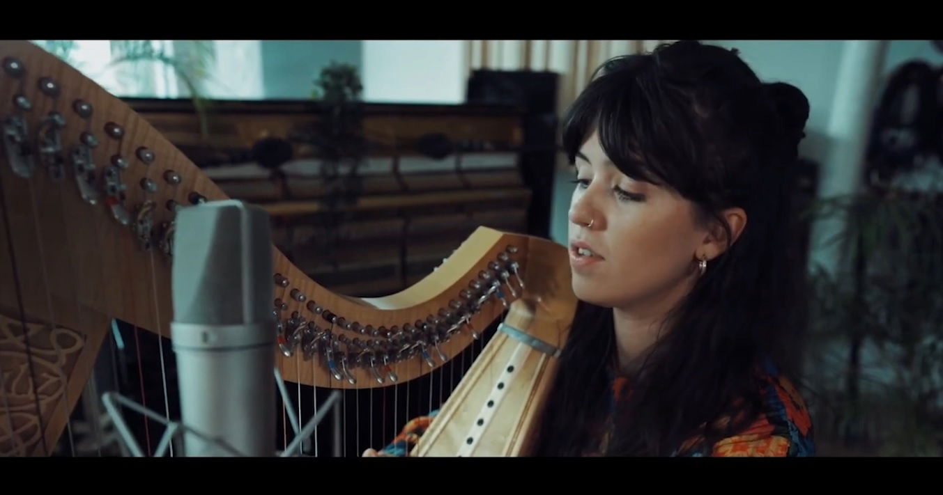 Marsaili Frances | Vocalist and Harpist Edinburgh | Alive Network