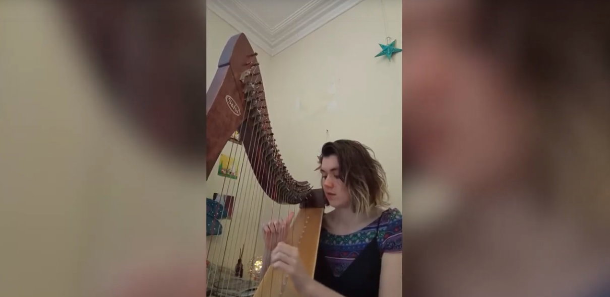 Scarlett Harp | Harpist Bristol | Alive Network