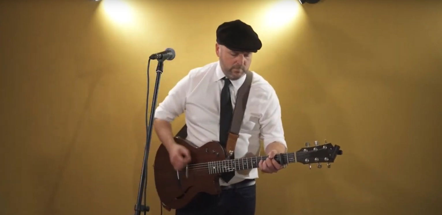 Jukebox Danny | Singer Guitarist Staffordshire | Alive Network
