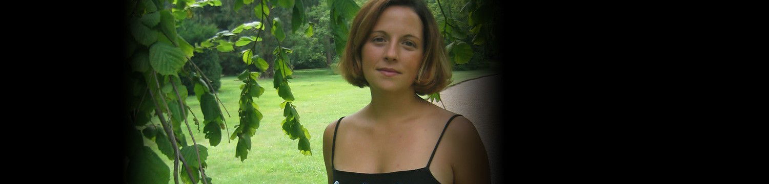 Sara Hartley | Solo Singer Hertfordshire | Alive Network