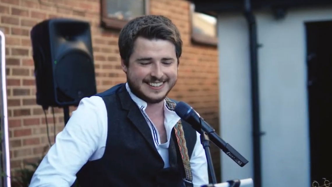 Tom Charles | Singer Guitarist Stockton on Tees | Alive Network