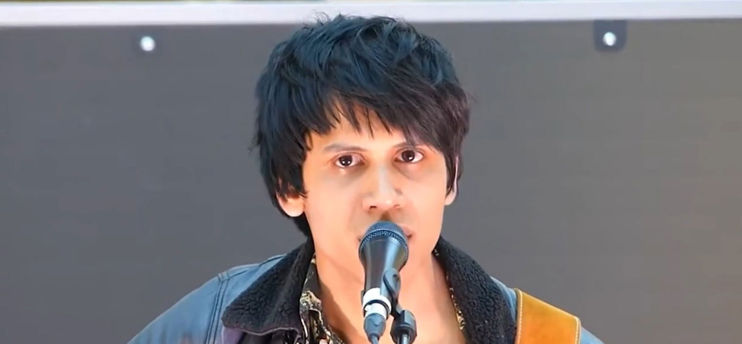 Simon Soleil | Singer Guitarist Northamptonshire | Alive Network