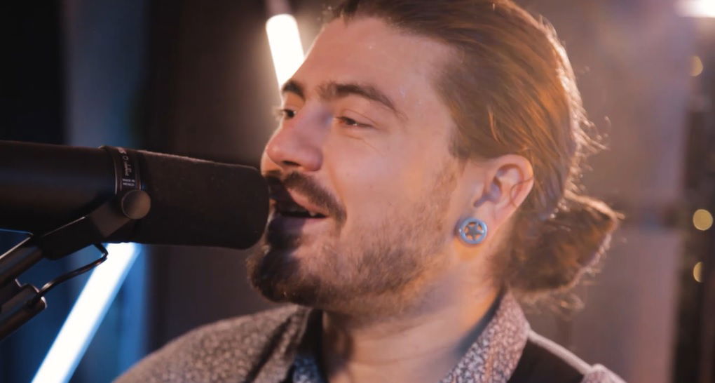 Smokeshow | Vocals/Acoustic Guitar & Saxophone Duo West Yorkshire ...