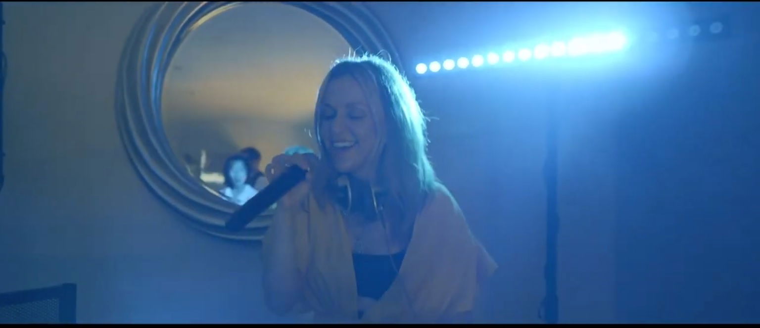 Singer DJ Jodie | Singer and DJ Bristol | Alive Network