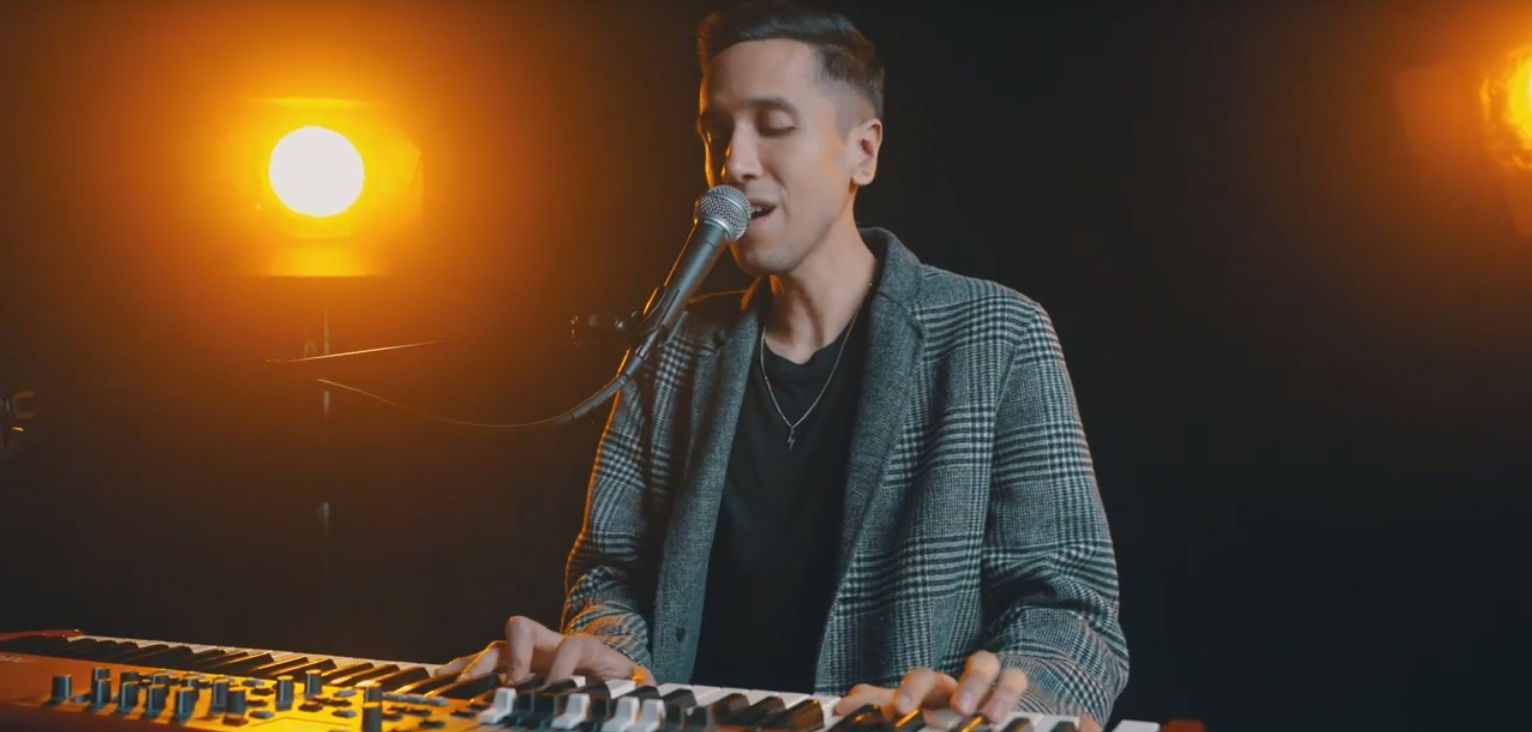 Danny Raven | Solo Singer London | Alive Network