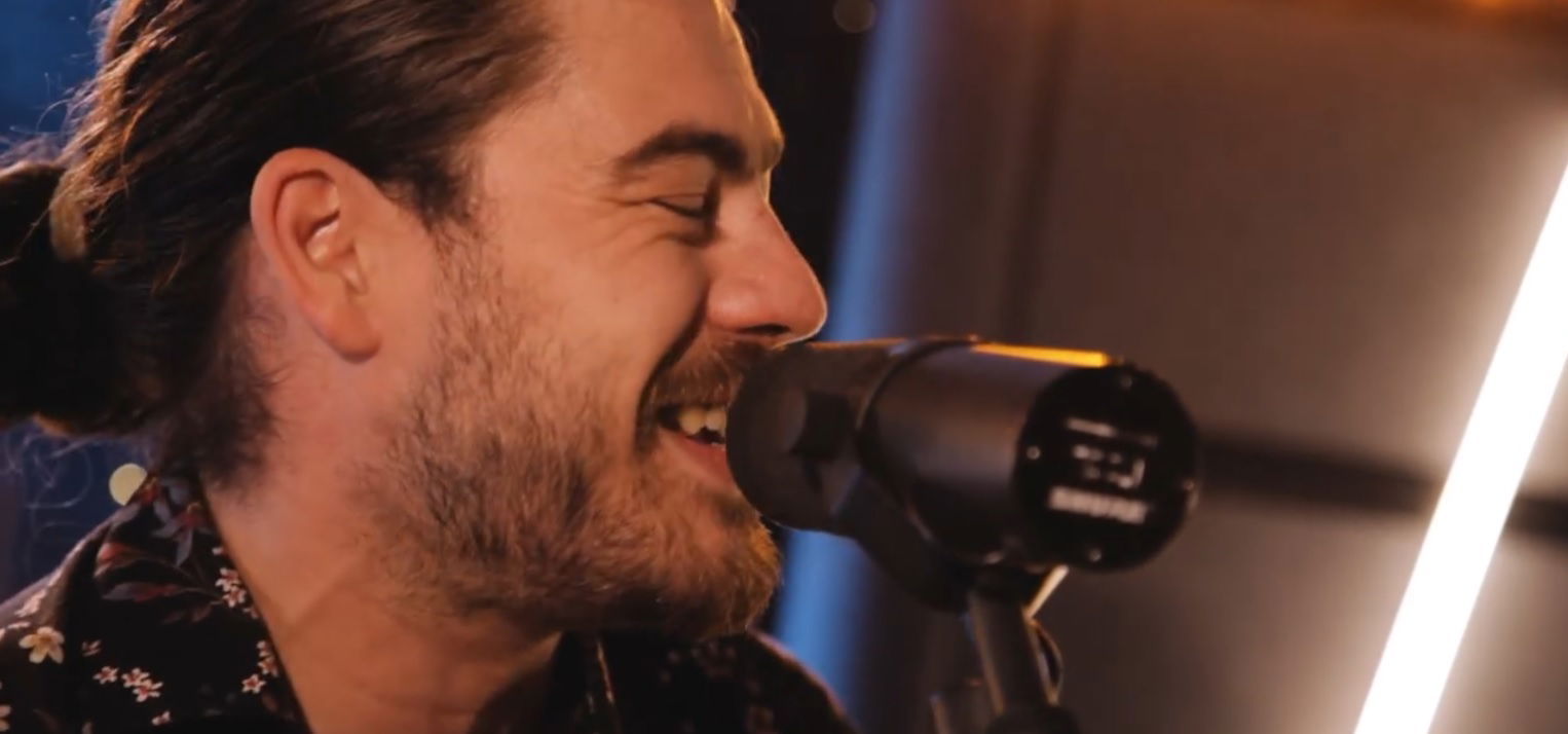 Tom Rollins | Singer Guitarist Leeds, West Yorkshire | Alive Network