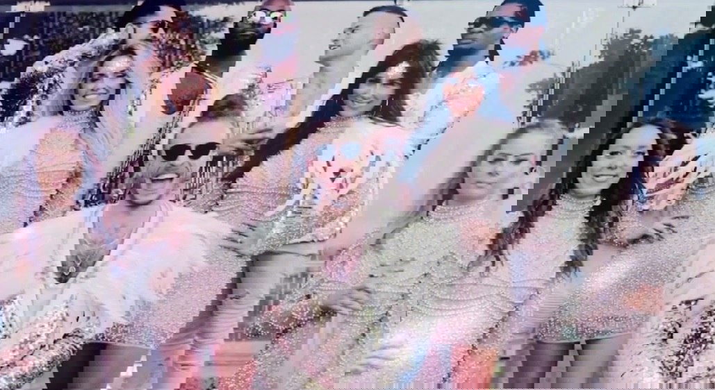 Extravagance | Rock and Pop Function Band West Glamorgan | Alive Network