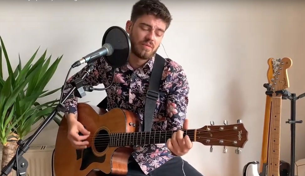 Tom Rollins | Singer Guitarist Leeds, West Yorkshire | Alive Network